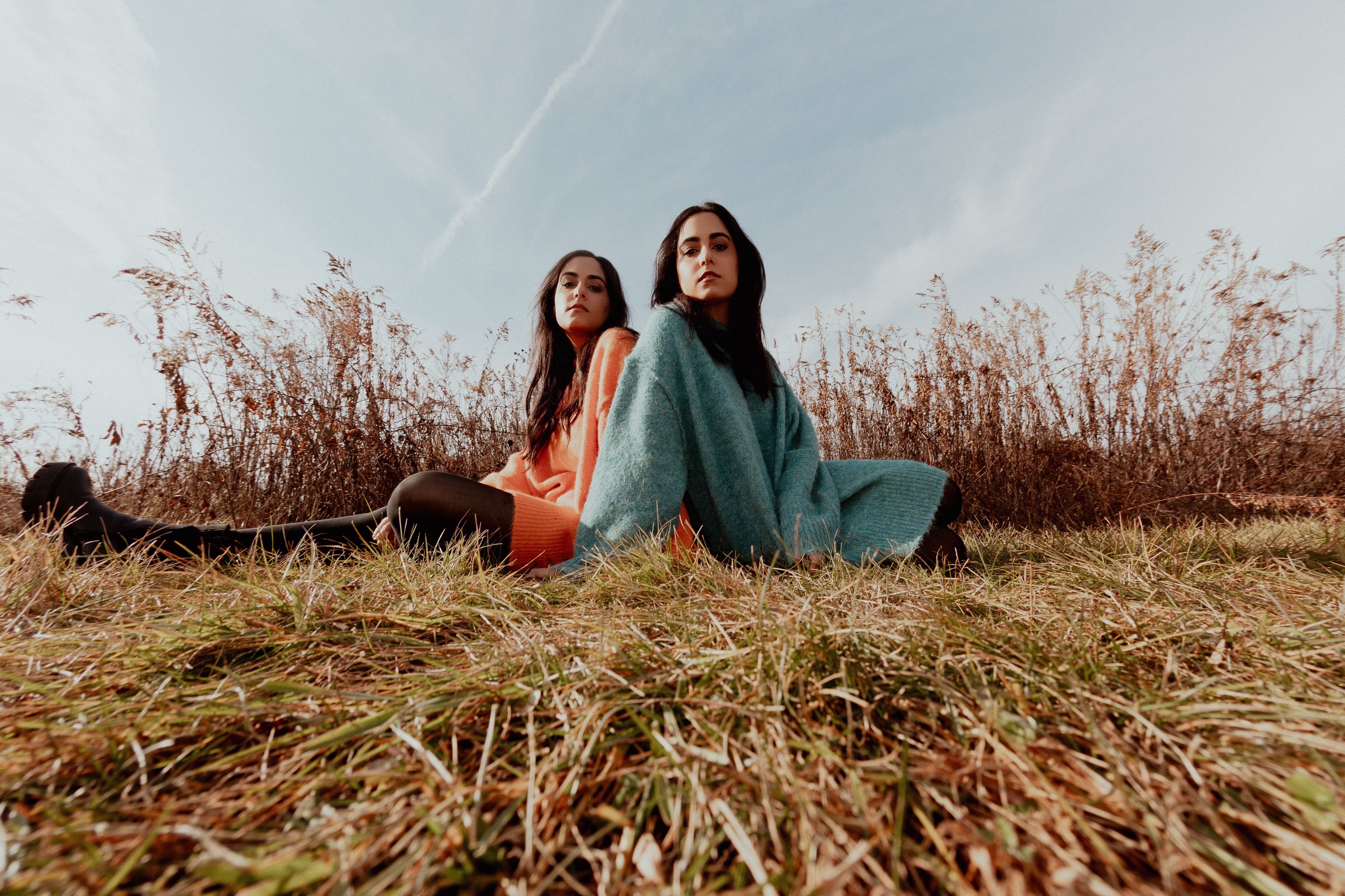 Folk Pop Sisters Lullanas Release Debut LP 'Pretty Lies & Time Machines ...