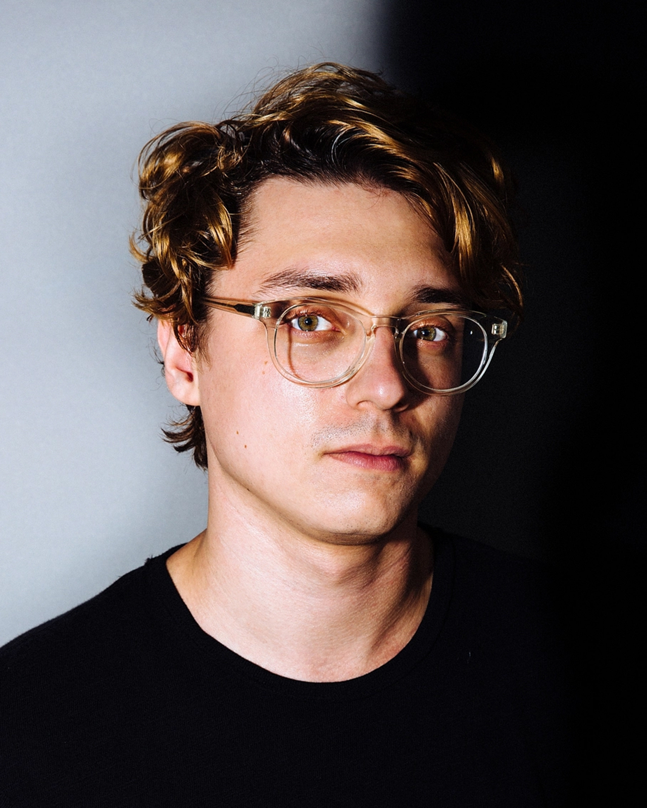 Elliot Moss Shares New Song "Bad Neighbors" from New Album 'Highspeeds ...