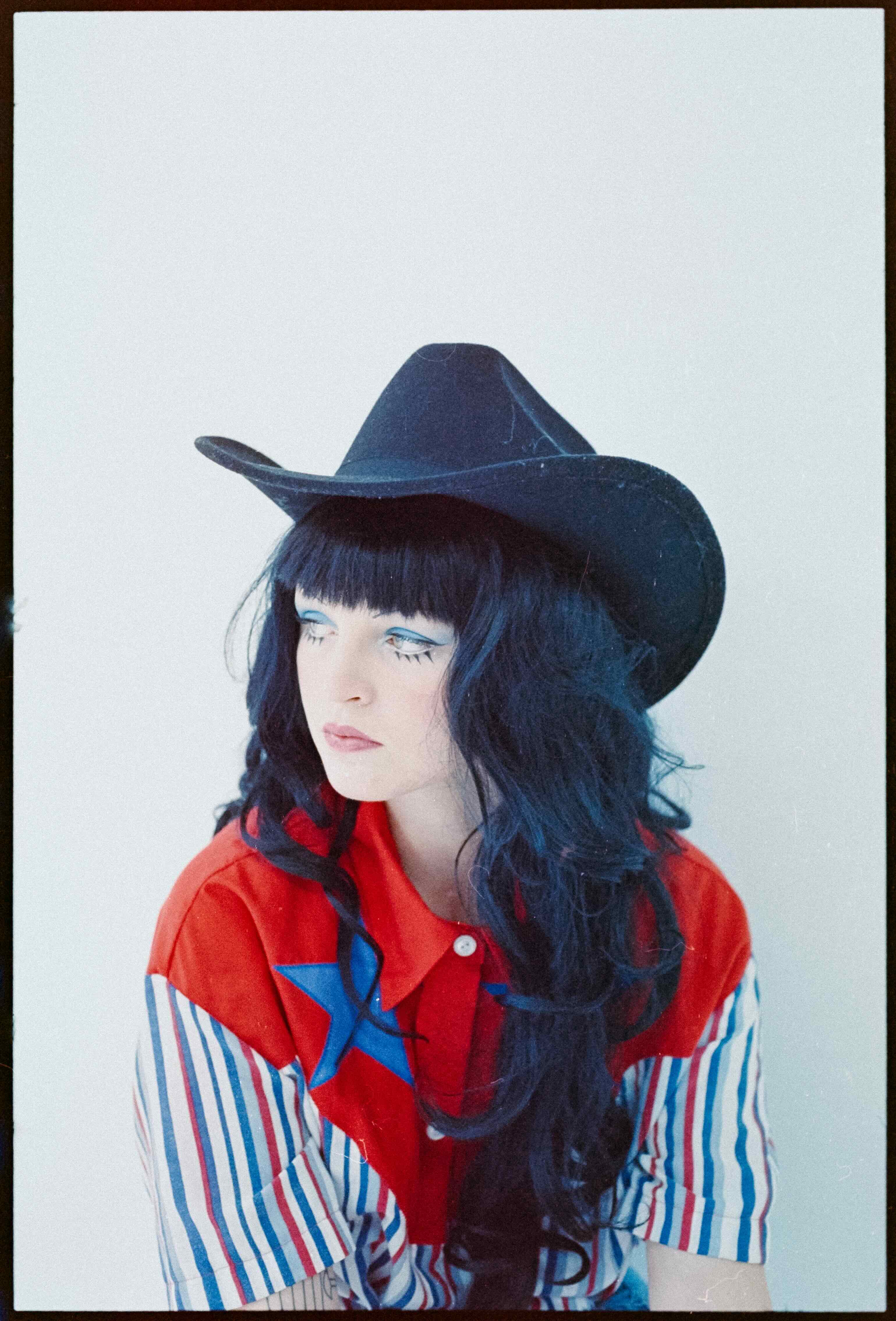 Molly Millington shares debut album "Frank Morgan"; featuring new ...
