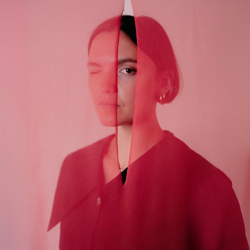 Rising UK neo-soul and pop star Olive Jones announces debut album "For ...