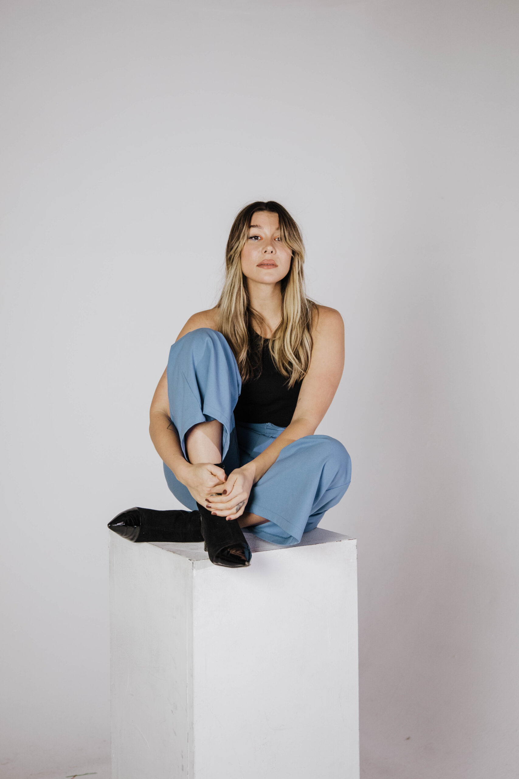 Bre Kennedy Returns with Rich Organic Pop-Anthem "Retrospect ...