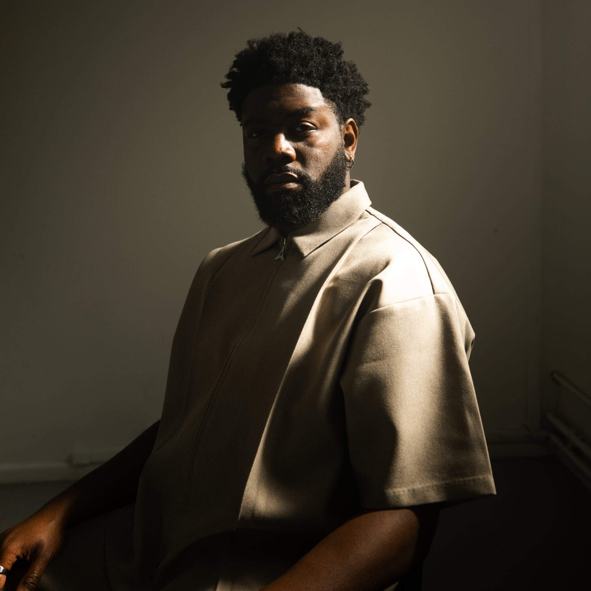 Jake Isaac Shares New Single "FOOLS FOR LOVE" From New Album 'BENJAMIN ...