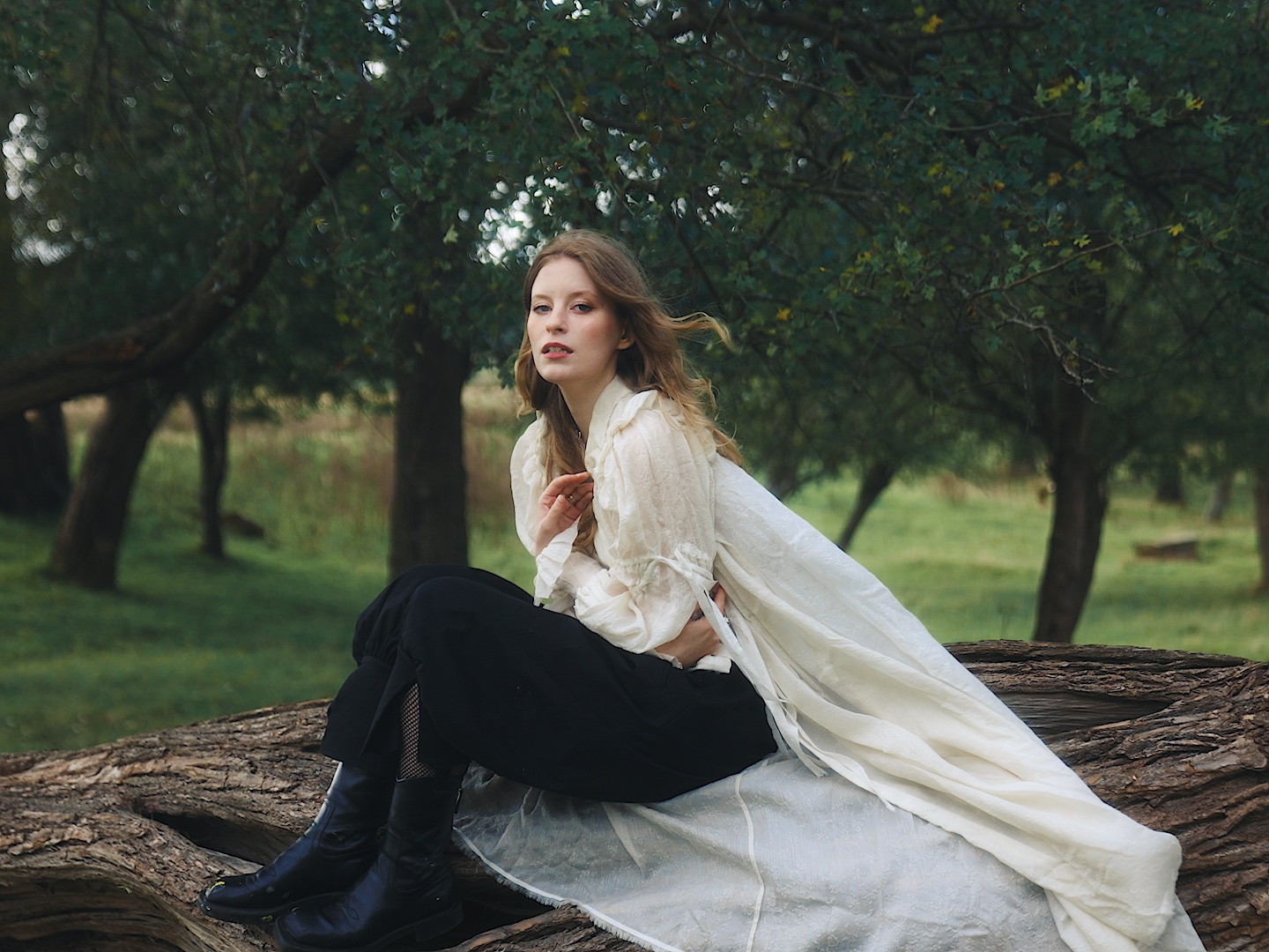 Paris Paloma Releases Re-Imagined Version Of "HUNTER (the cacophony ...