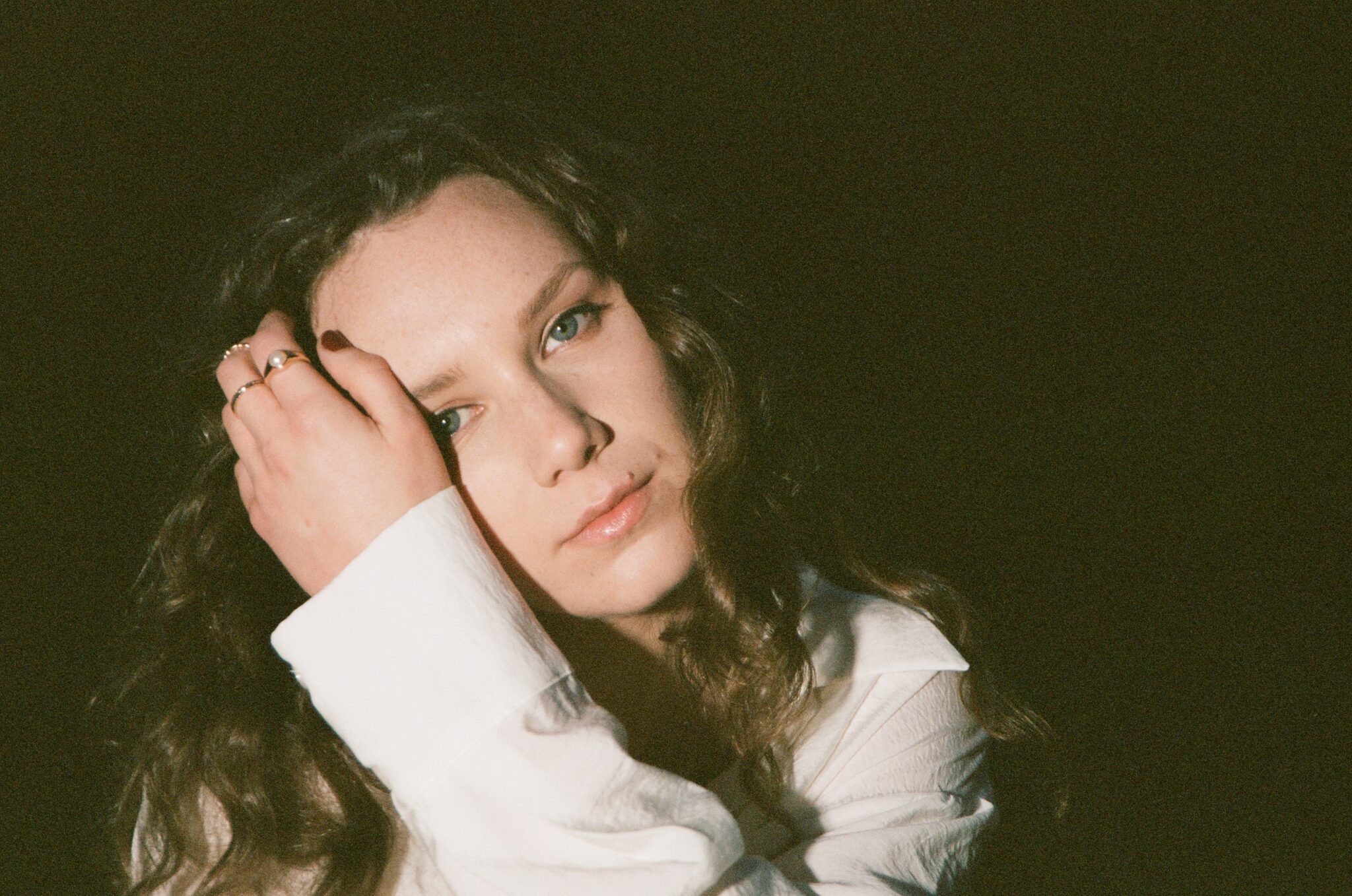 Los Angeles-based Singer-songwriter Emily James Returns With Chill-pop ...