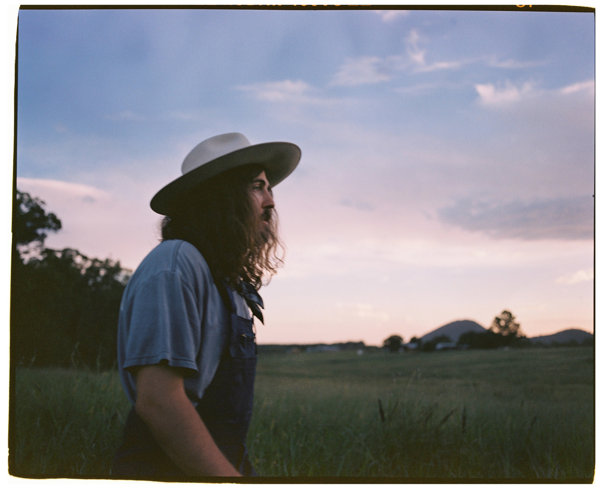 Stockholm-based Australian musician Hazlett shares captivating song ...