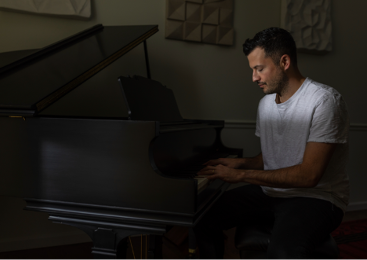 SEATTLE ARTIST SYML RETURNS WITH PERSONAL SONG “SWEET HOME” - Nettwerk ...